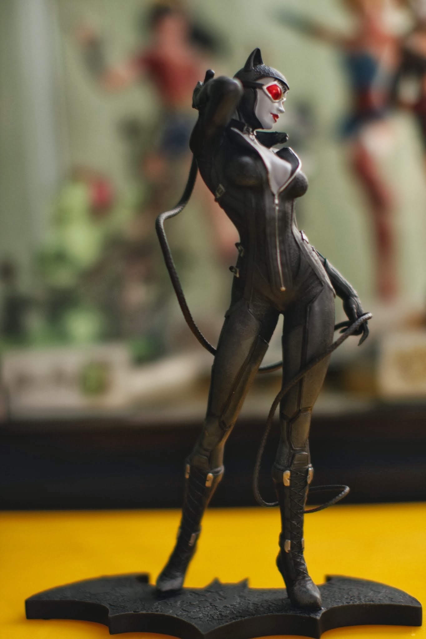 Arkham City Catwoman Statue - Page 3 - Statue Forum